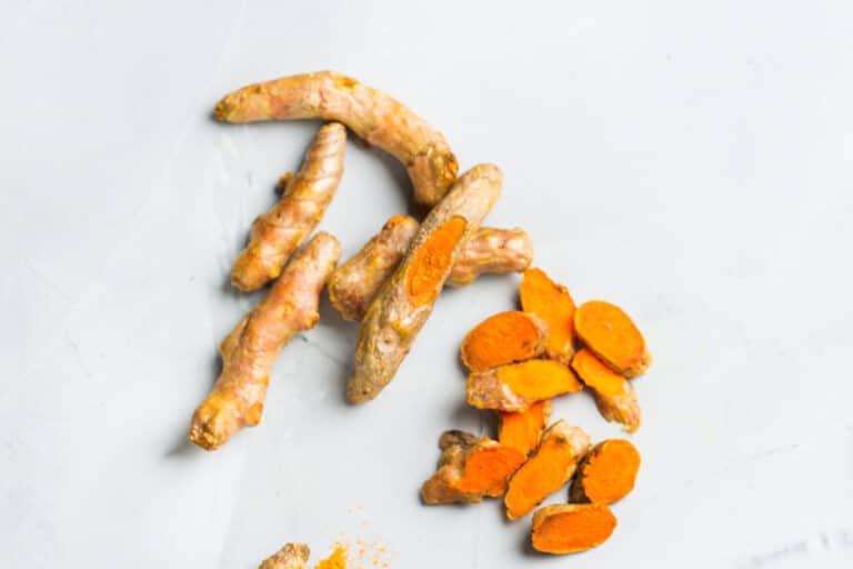 2 Ways on How to Store Fresh Turmeric Root - The Fork Bite