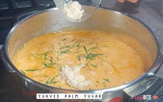 Choo Chee Curry (20 Minute Recipe) - The Fork Bite
