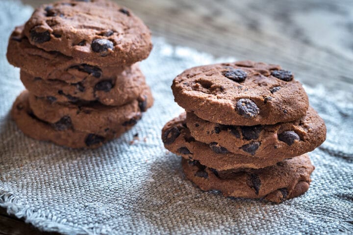 Best Way to Reheat Cookies to Make Them Softer - The Fork Bite