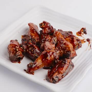 How to Make the Sauce Stick to Wings (Step by Step Guide) - The Fork Bite